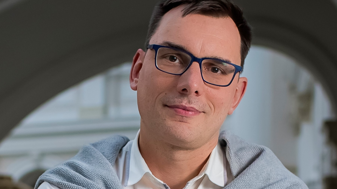 Research on counterargumentation in discussions about AI / News / Home ...