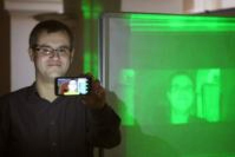 Compact holographic colour pico-projector / Business - Innovations ...